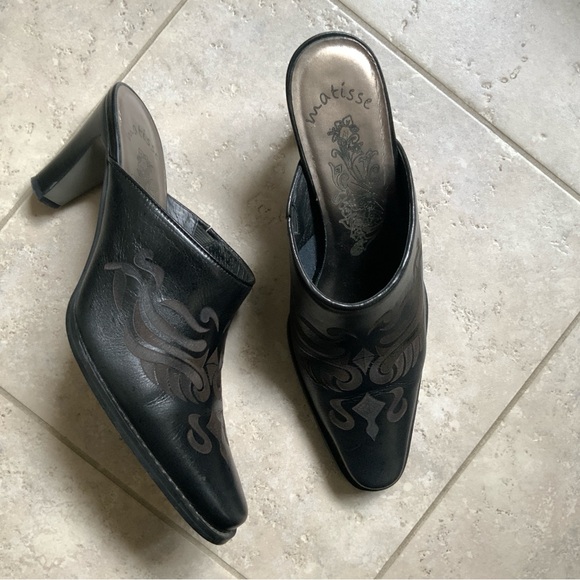 Matisse | Shoes | Matisse Black Leather Mustang Mules | Poshmark